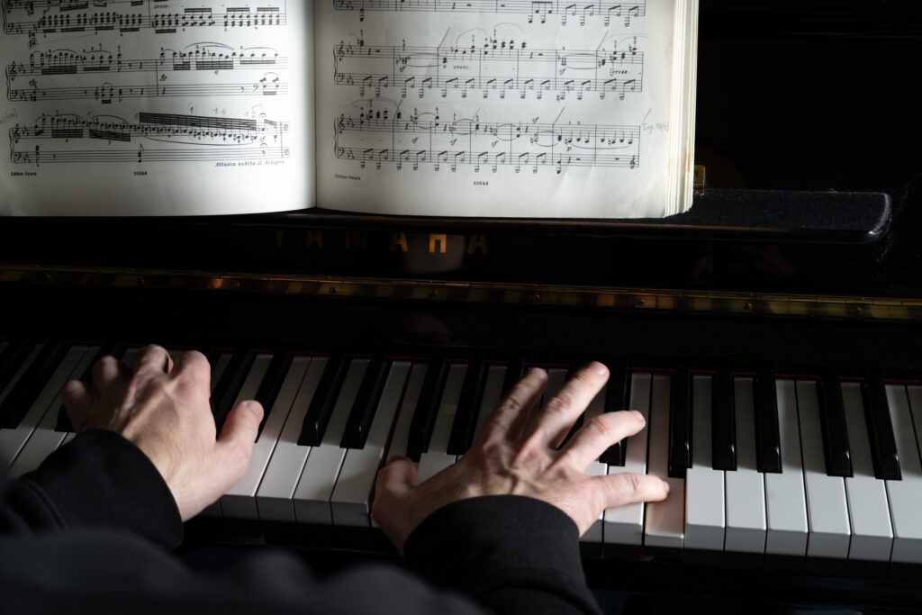 Start - Andreas Mildner. Dirigent. Pianist. Musikvermittler.